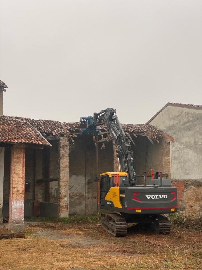 Crema News - Offanengo - Giù il cascinale