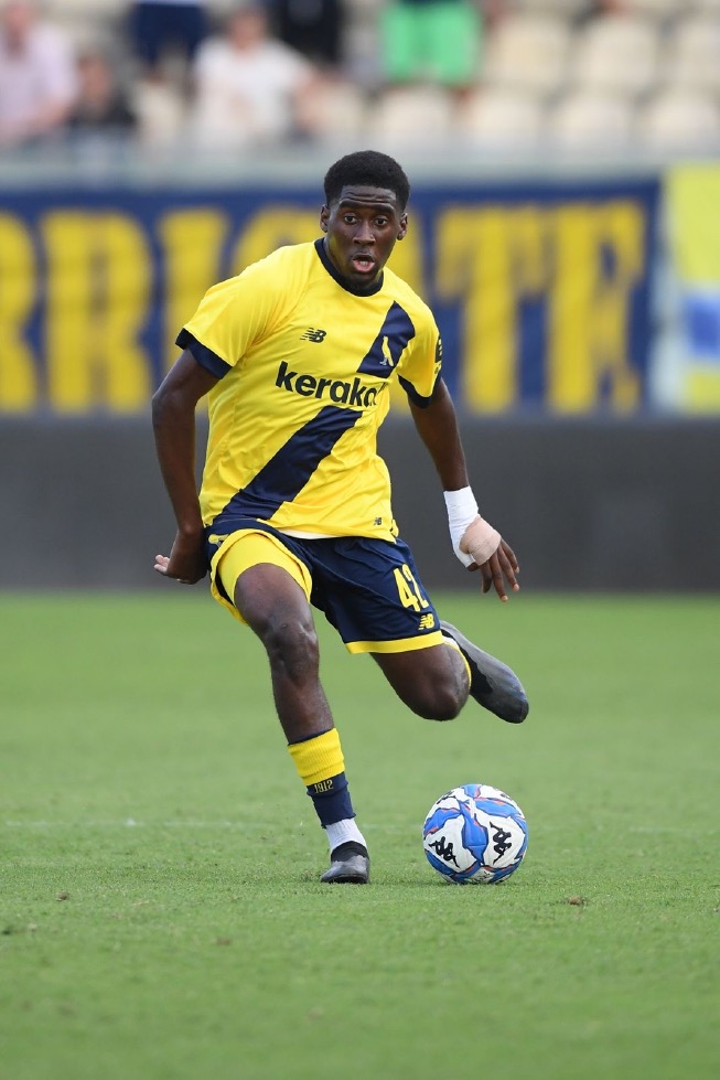 Crema News - Calcio - Mondele ha firmato